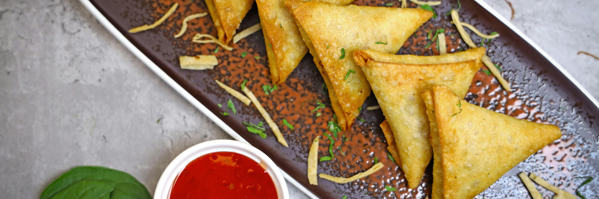 Different Types of Samosas: Fillings, Regional Styles & Best Sellers ...