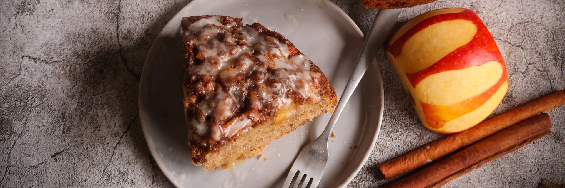 Maple Apple Cake: The Perfect Fall Dessert Recipe – KimEcopak
